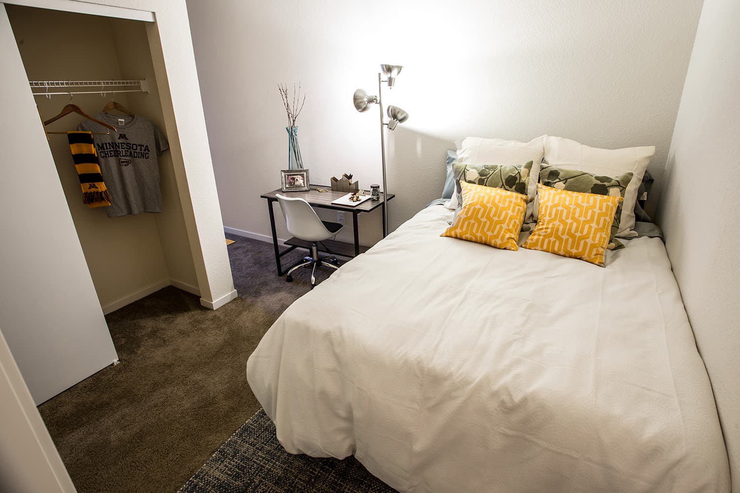 Spacious Two-Bedroom Student Apartments at WaHu